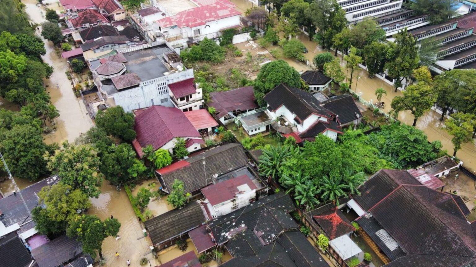 Banjir Bandang Sumatera: Musim Hujan, Siklon, dan Kerusakan Hutan yang ...